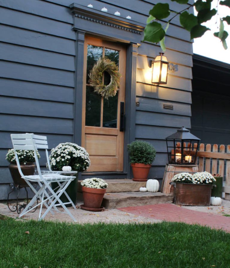 How To Decorate Your Front Steps For Fall » Grow Beauty With Ease