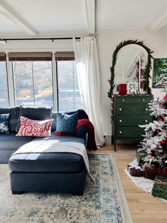 Our Red and Green Christmas Home Tour » Grow Beauty With Ease
