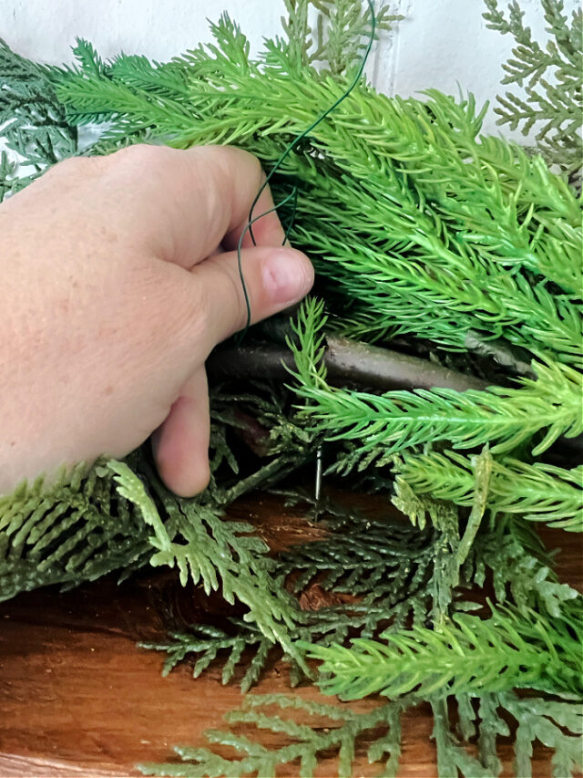 Step-by-Step Guide to Asymmetrical Christmas Mantel Garland Layering ...